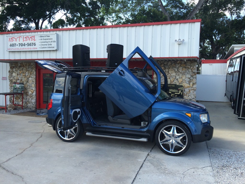 Completely Custom Mobile DJ Booth Installed in a Honda Element ...