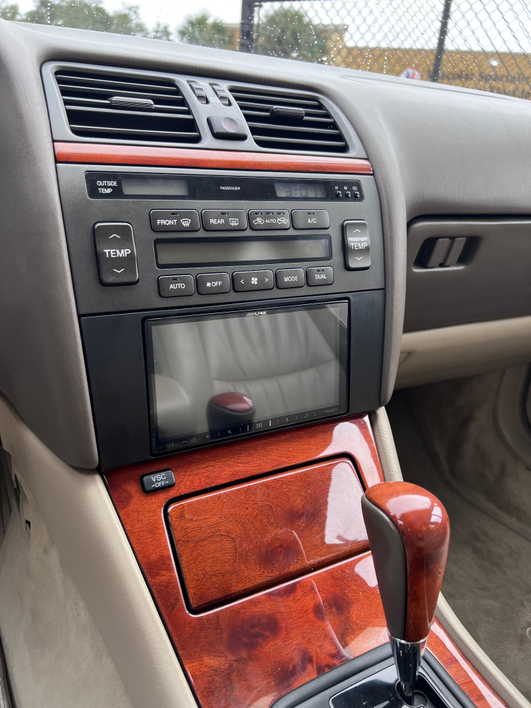 Alpine All Around For This Lexus | Orlando Custom Audio