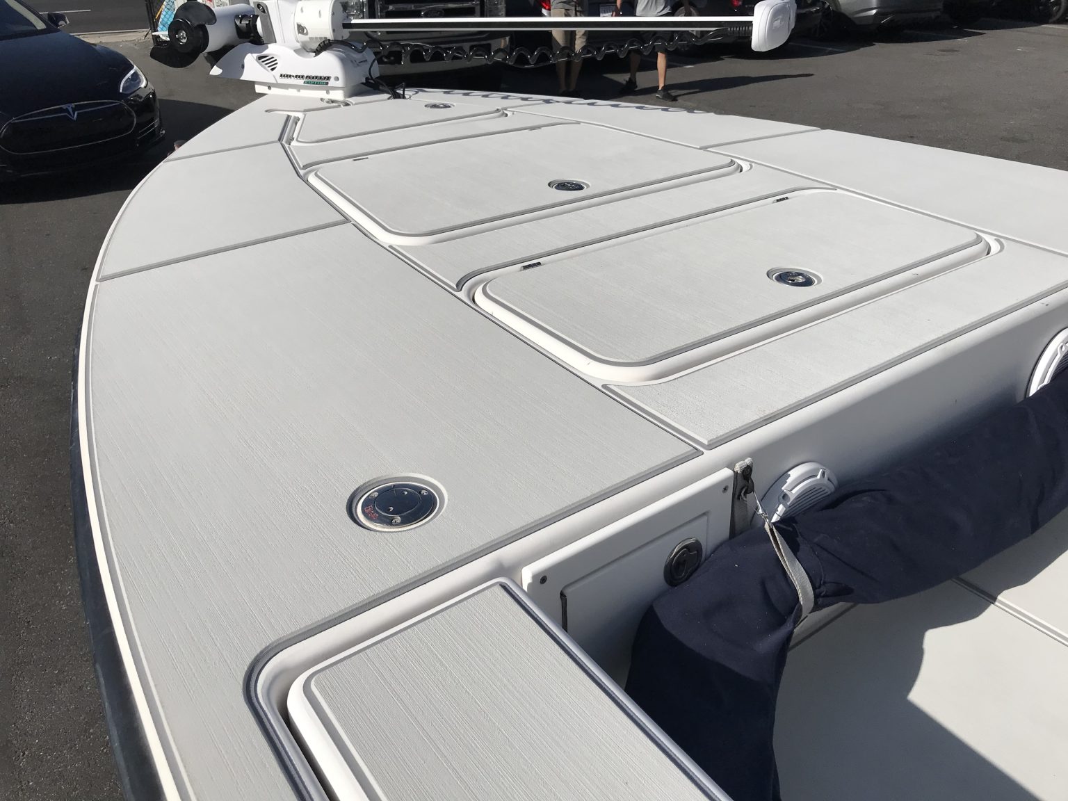 Release 21′ with SeaDek in Moonrock over Storm Grey | Orlando Custom Audio