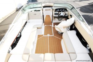 Regal 2300 Custom Dashboard, SeaDek® and Stereo | Orlando Custom Audio