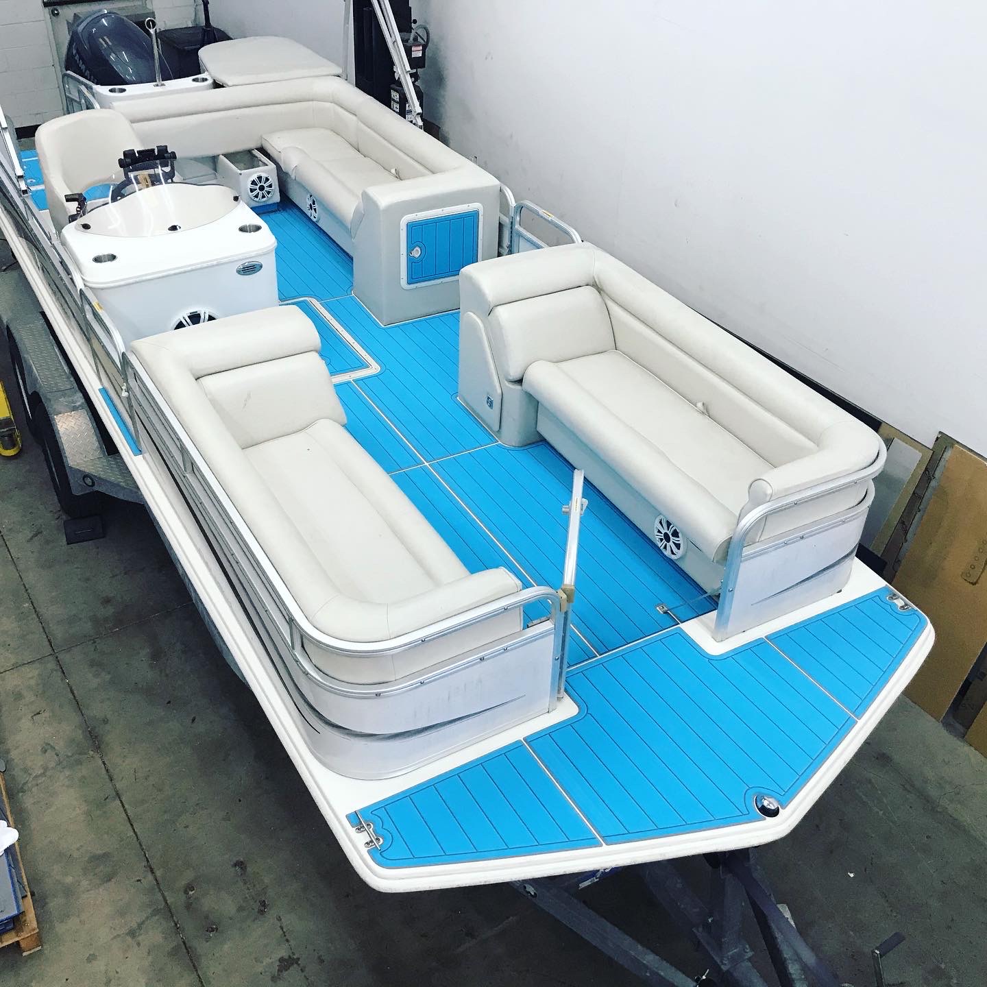 Blue SeaDek® Applied to This Classic Pontoon | Orlando Custom Audio